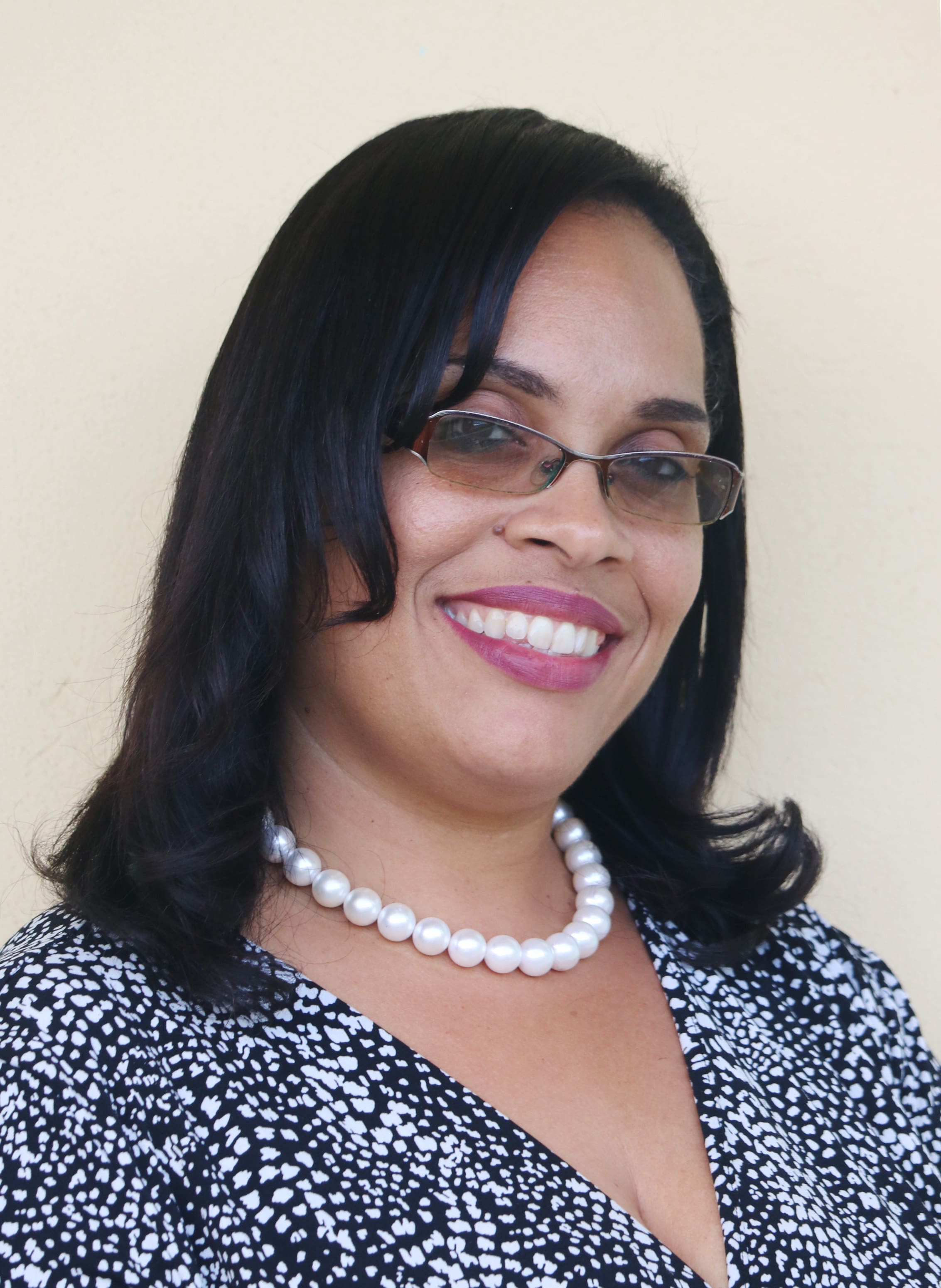 DOE Names Kerra Samuel 2019 V I State Teacher Of The Year St Thomas