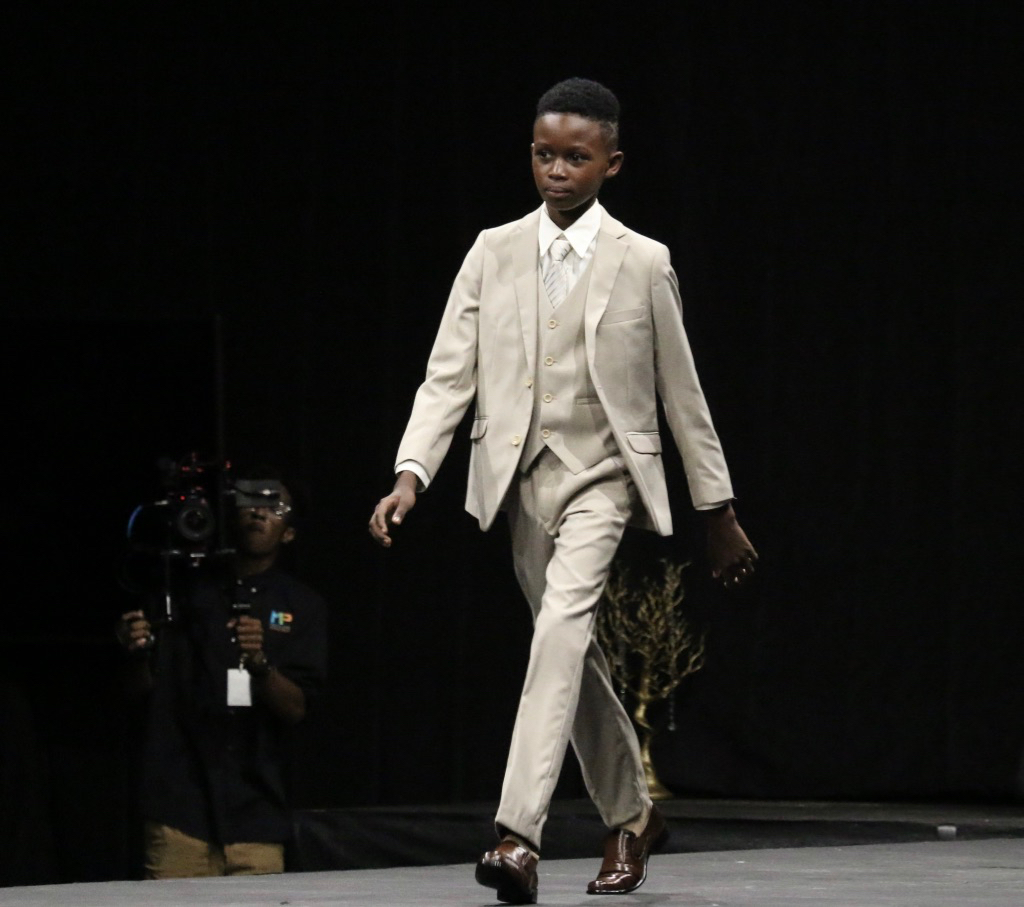 fashion John-Wycly Cetoute, 10 | St. Thomas Source