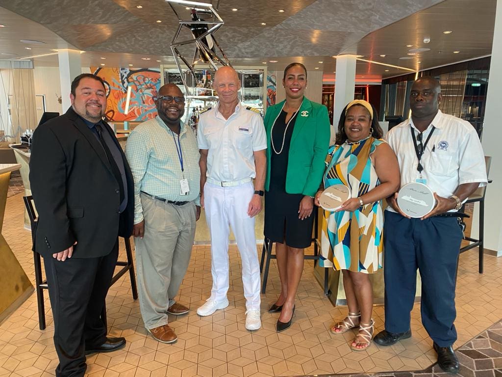 TUI Cruises’ Mein Schiff 6 Exploratory Visit to USVI Underscores ...