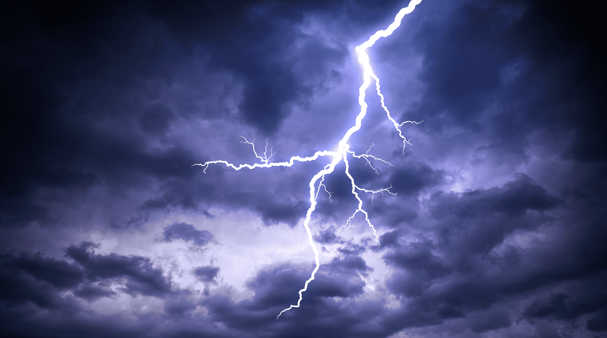 Lightning Strike Causes District-Wide Power Outage | St. Thomas Source
