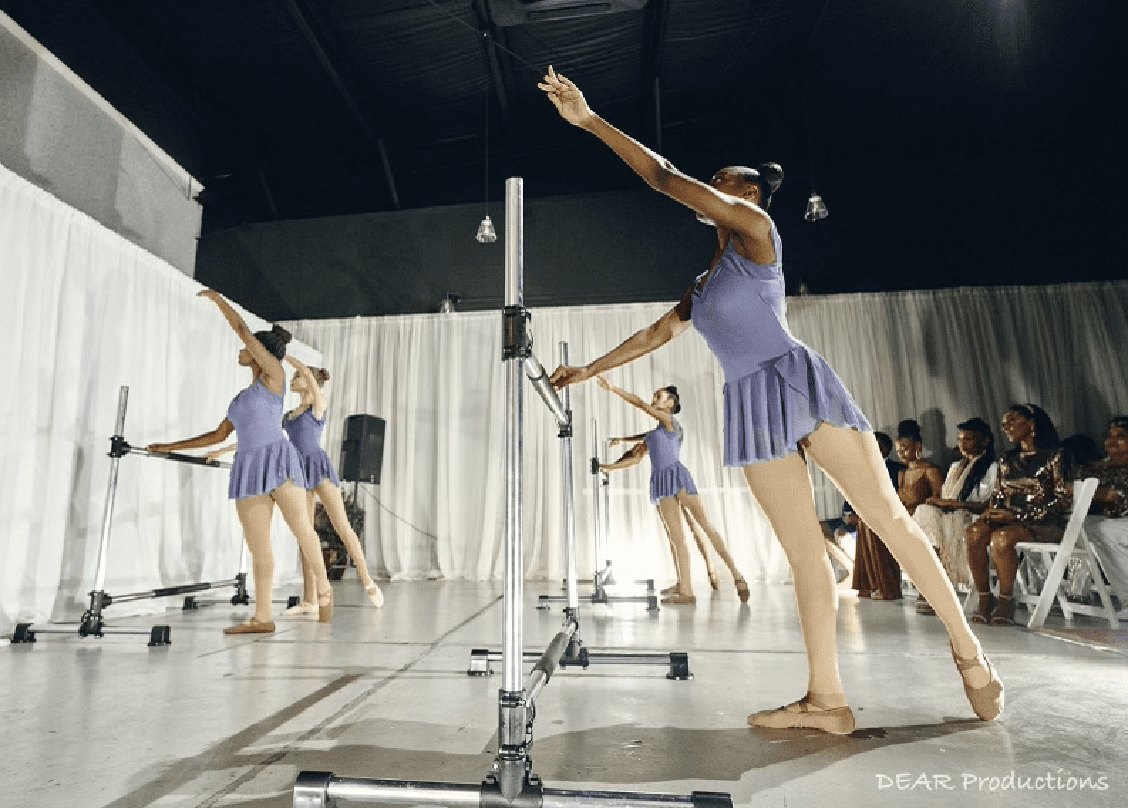 Music in Motion Presents ‘A Christmas Spectacular’: Island Center ...