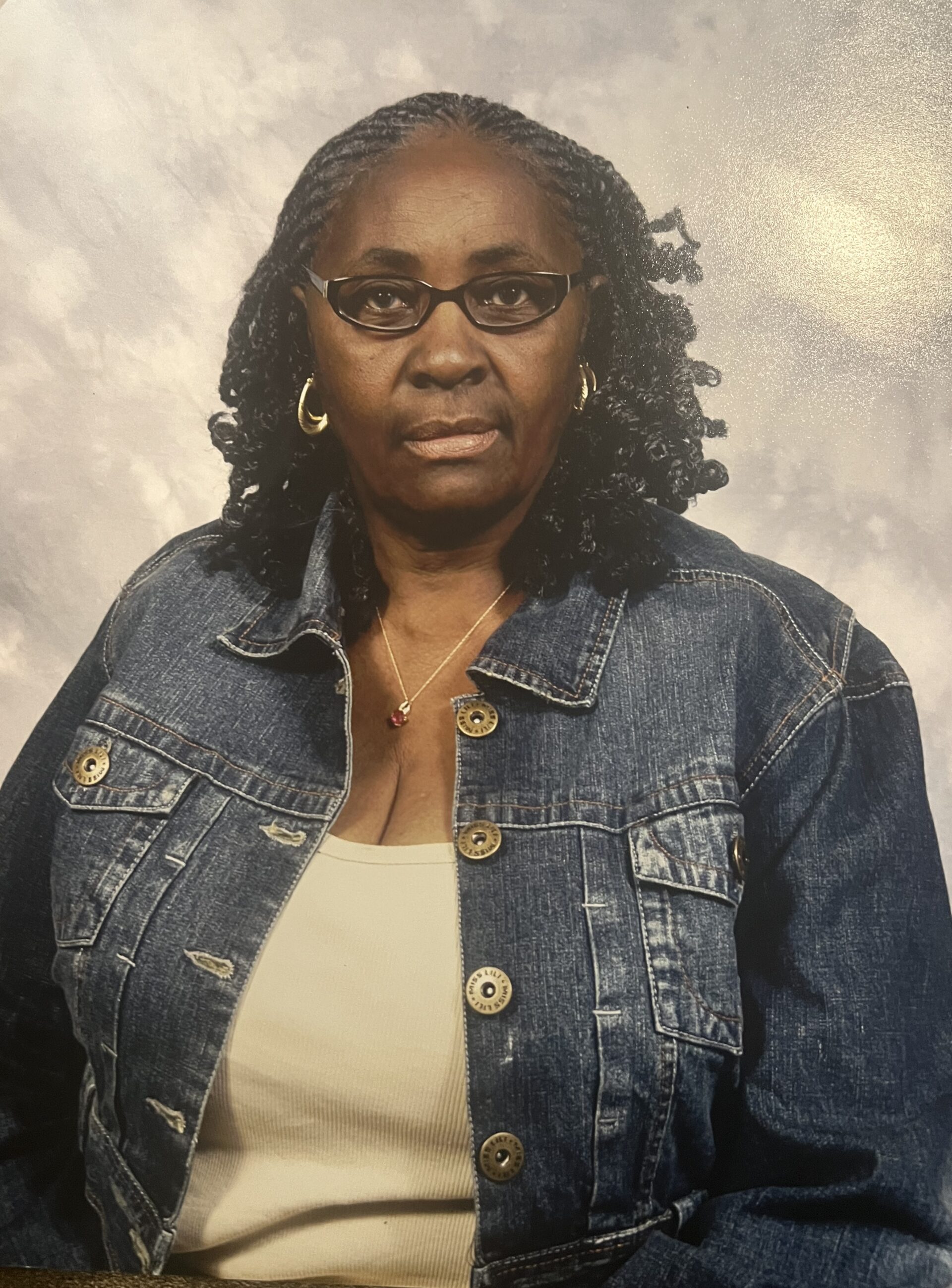 Ava Yvette Roberts Dies at 76 | St. Thomas Source