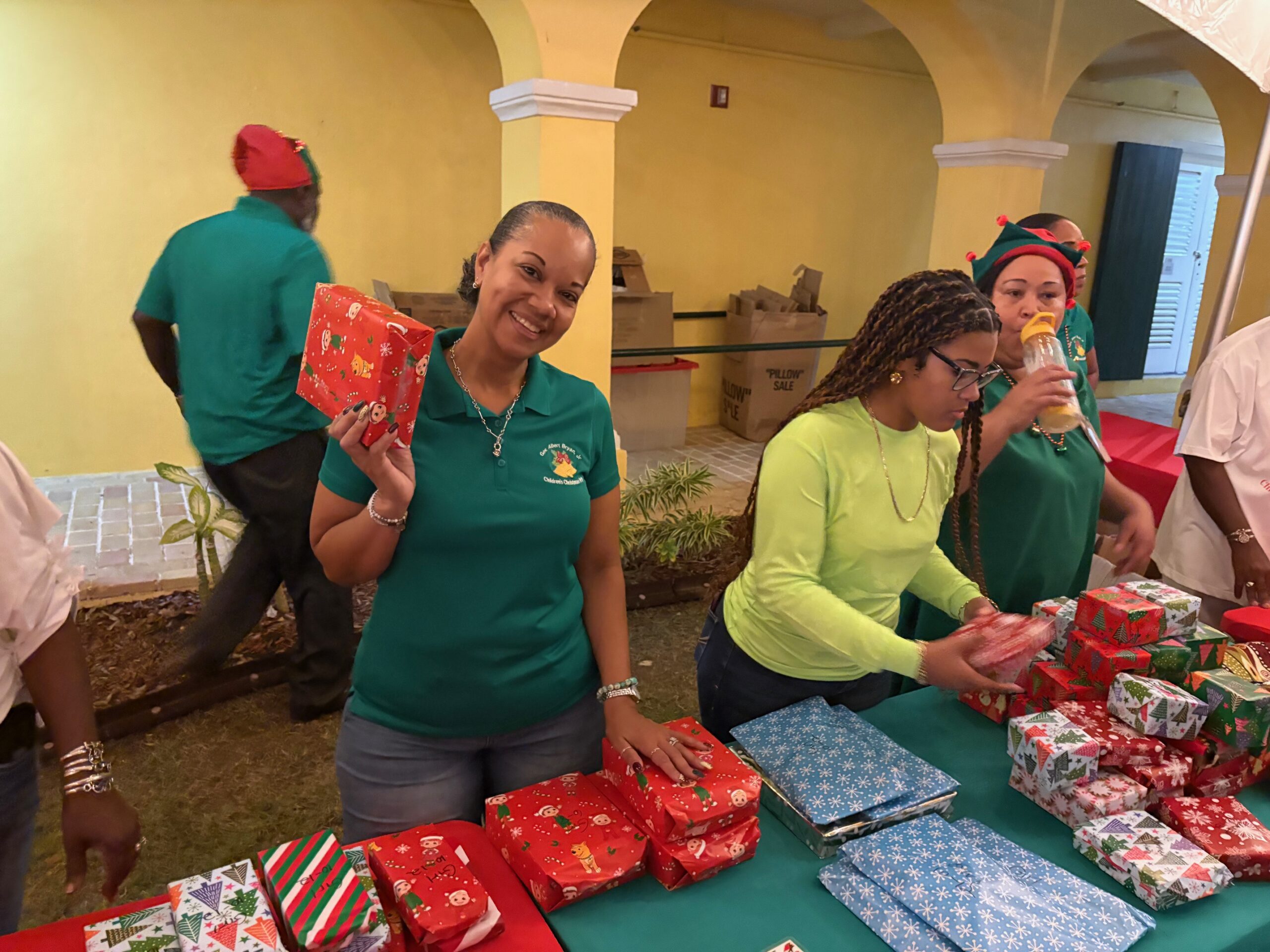 Governor’s Children’s Christmas Parties Wrap Up With Festive St. Croix ...
