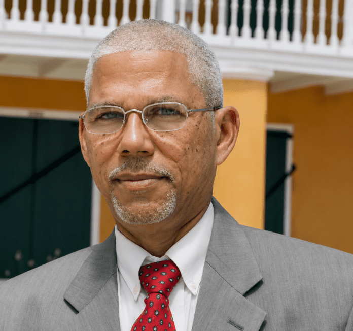 Ronald Ernst Russell Dies at 71 | St. Thomas Source